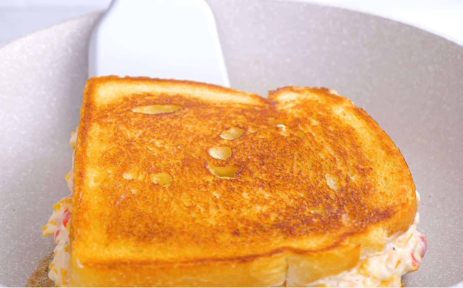 Grilled Pimento Cheese Sandwich | Southern Plate
