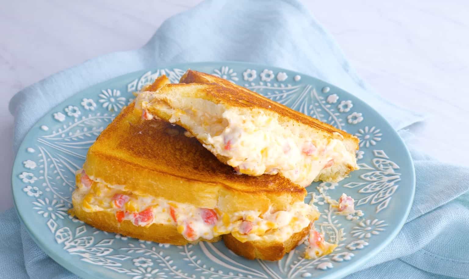 Grilled Pimento Cheese Sandwich | Southern Plate